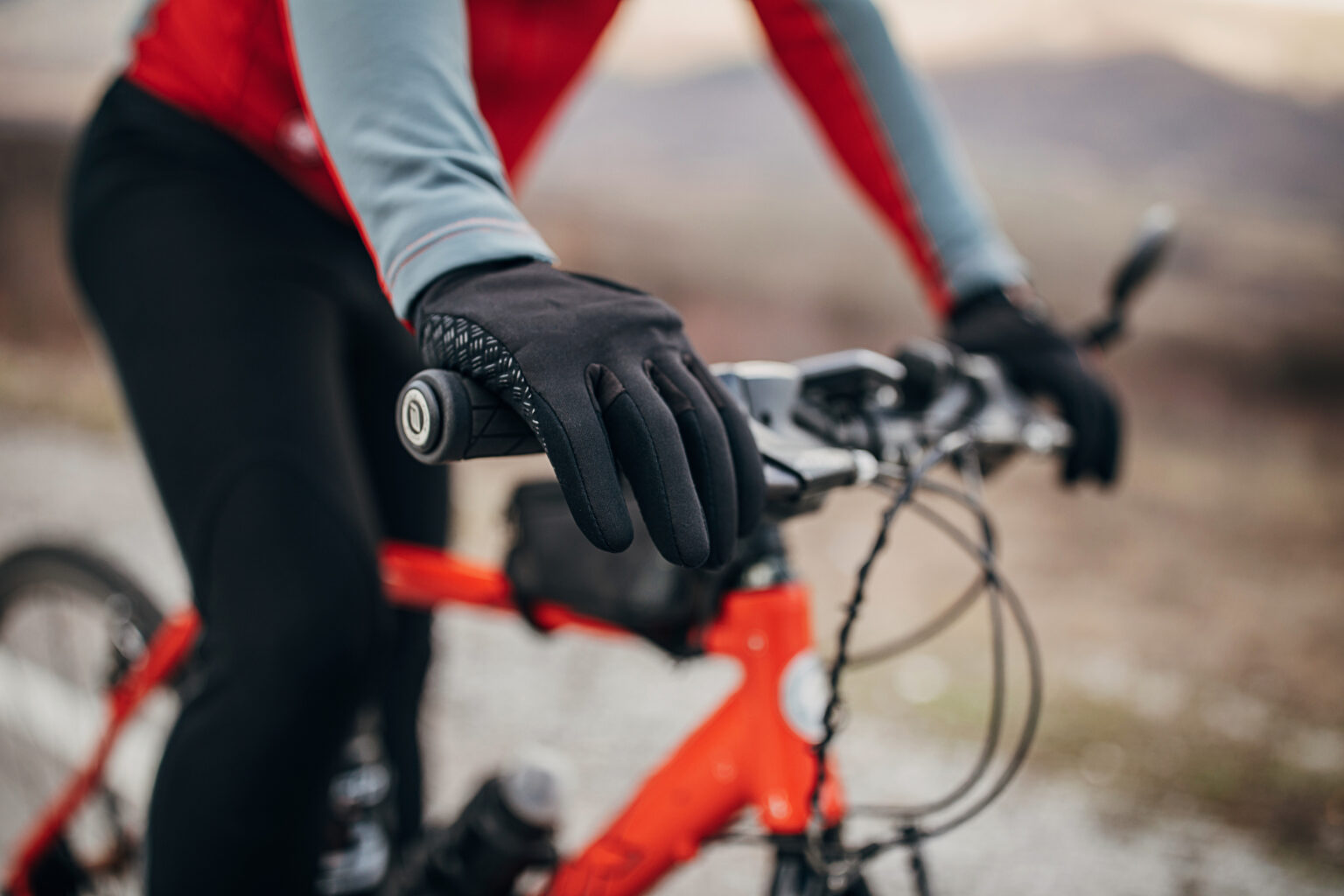How to Choose the Best Cycling Gloves - Hawk Racing